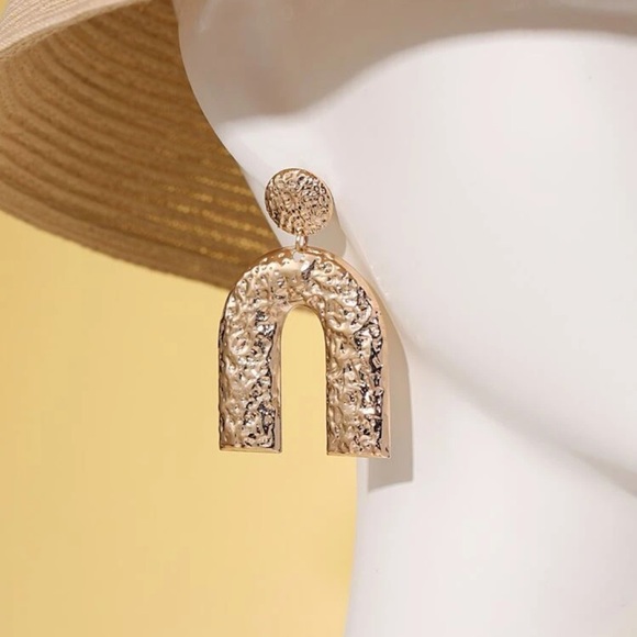 Jewelry | Gold Textured U Shaped Drop Earrings | Poshmark